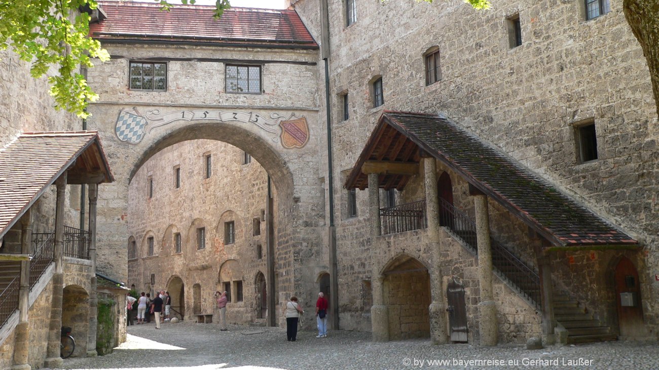 Stadt Burghausen Oberbayern Burg zu Burghausen Burgfest Cafe Altötting ...
